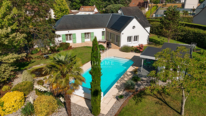 Maison à vendre - Changé - 8 pièces - 4 chambres