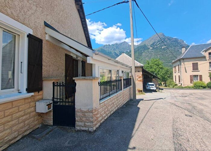 Maison 3 pièces à Valbonnais, à louer