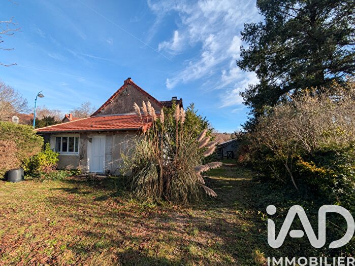 Maison à vendre - Saint-Honoré-les-Bains - 4 pièces - 2 chambres