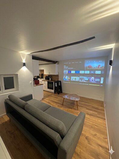 Maison 5 pièces à Saint-Maximin-la-Sainte-Baume, Centre-ville, à vendre