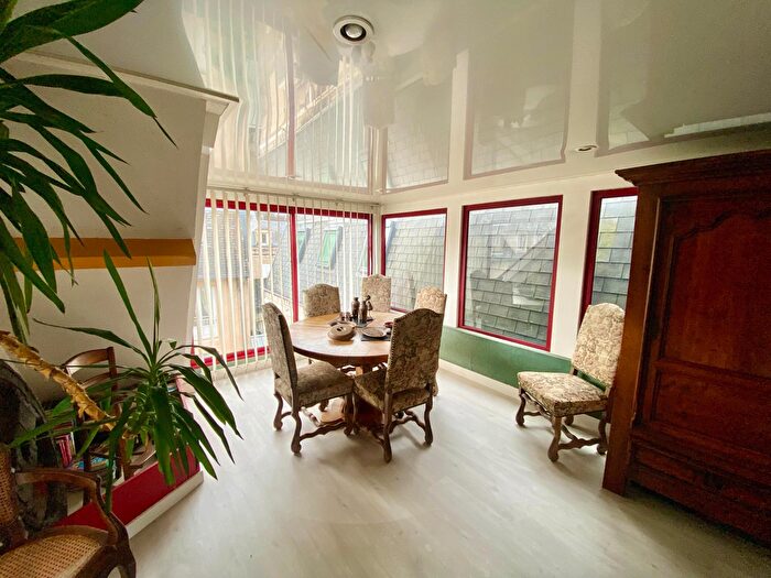 Appartement à vendre - Brive-la-Gaillarde, Centre-ville, Pont Cardinal, Champanatier - 3 pièces - 2 chambres