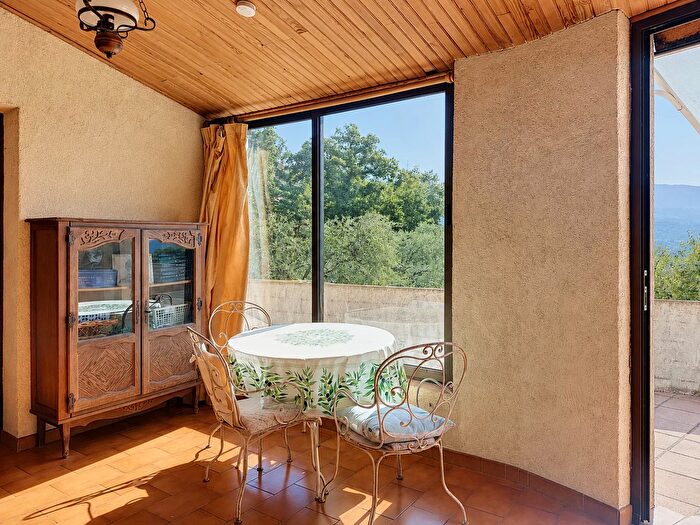 Maison 7 pièces à vendre à Bonson