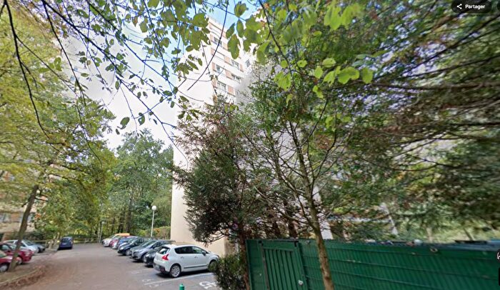 Appartement à vendre - Tremblay-en-France, Centre-ville - 2 pièces - 1 chambre