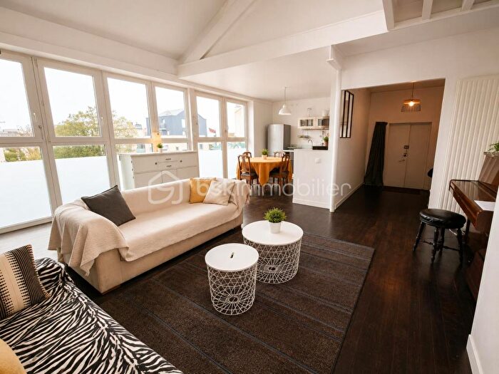 Appartement 5 pièces à vendre - Aubervilliers, Centre-ville, Victor Hugo