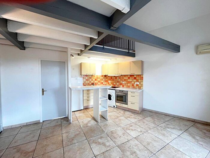 Appartement à louer - La Burliere Luquece, Manosque - 2 pièces - 1 chambre