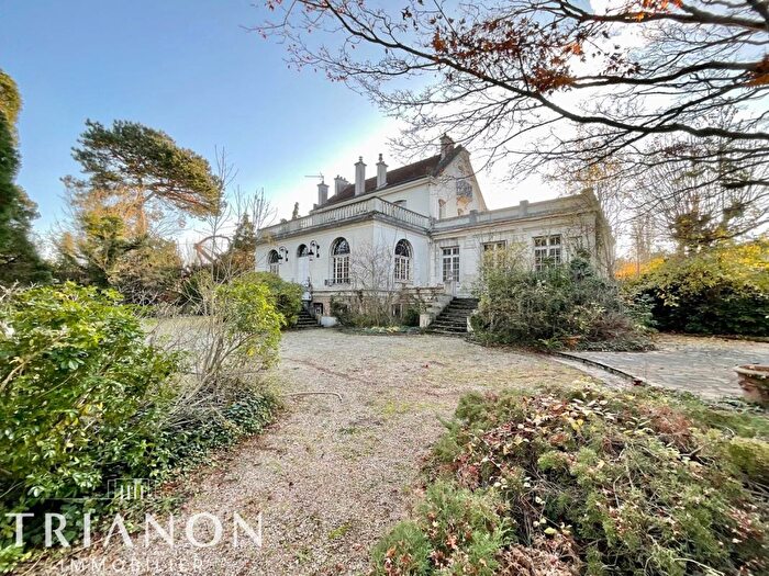 Maison 12 pièces à vendre à La Celle-Saint-Cloud, Les Gressets