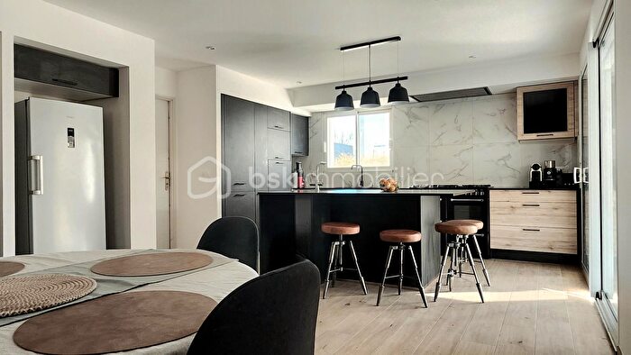 Maison à vendre - Gex - 6 pièces - 5 chambres