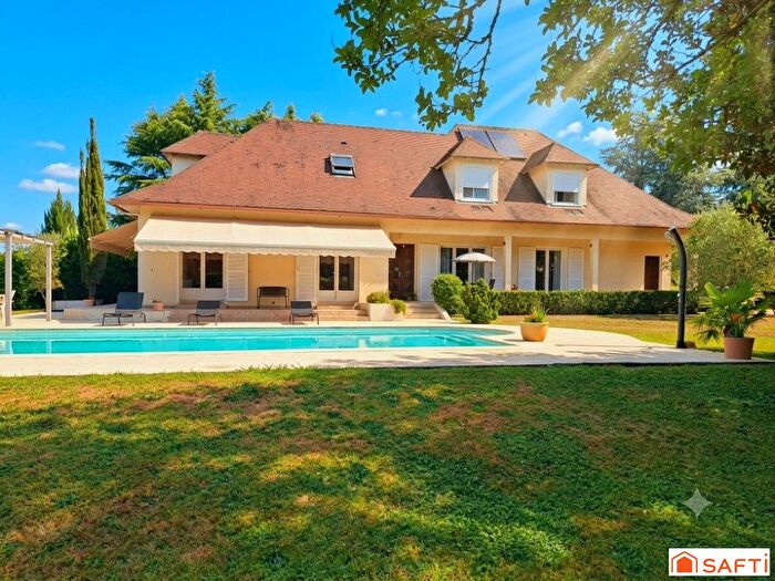 Maison 7 pièces à Navarrenx, à vendre
