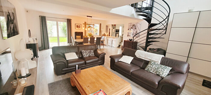 Maison à vendre - Nanterre, Plateau - 6 pièces - 4 chambres