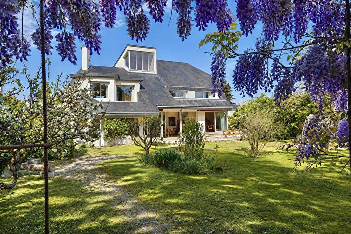 Maison à vendre - Saint-Sébastien-sur-Loire - 9 pièces - 5 chambres