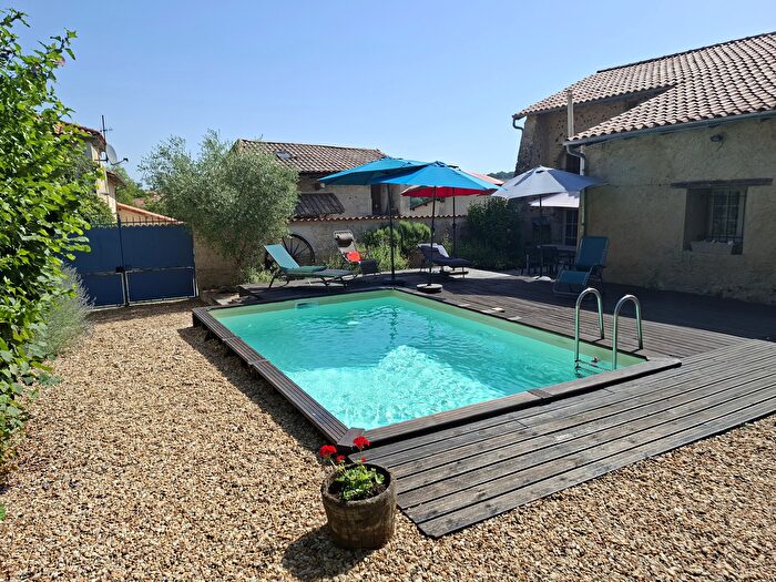 Festalemps : Maison 8 pièces à vendre
