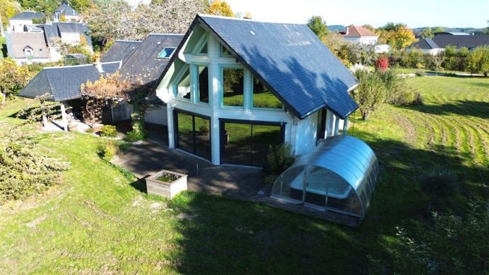 Maison à vendre - Ussel - 5 pièces - 4 chambres