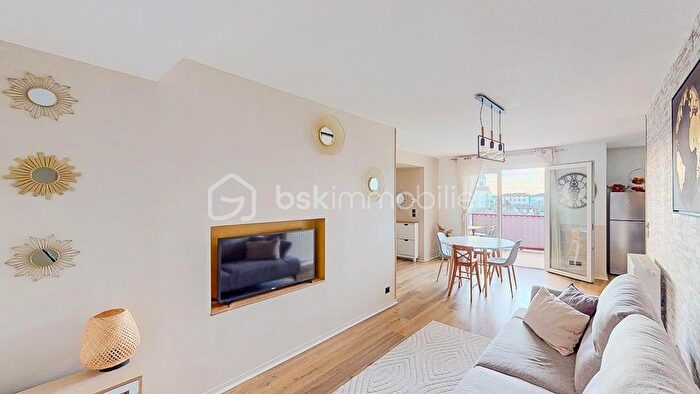 Appartement à vendre - Briscous - 4 pièces - 3 chambres