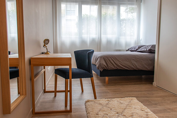 Bron, Les Essarts - Appartement 1 pièce à louer