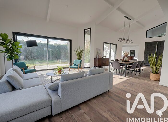 Maison à vendre - La Teste-de-Buch, Les Chênes Verts, Bordes, Clair-Bois, Pinède de Conteau - 4 pièces - 3 chambres