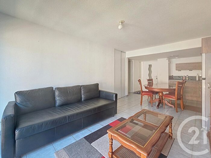 Appartement à louer - Gujan-Mestras, Centre-ville - 3 pièces - 2 chambres