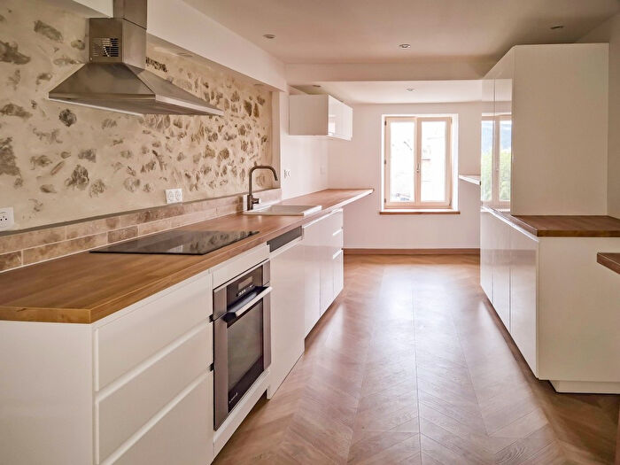 Appartement à vendre - Belley - 4 pièces - 2 chambres