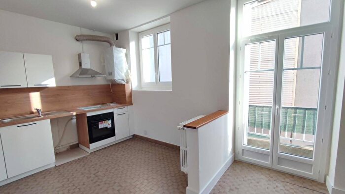 Appartement à louer - Oiselet la Grive, Bourgoin-Jallieu - 3 pièces - 1 chambre