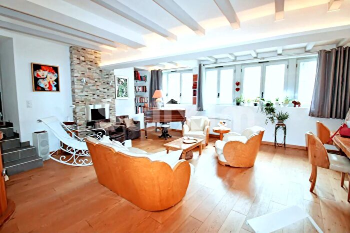 Appartement 4 pièces à Aix-les-Bains, Centre-ville, à vendre