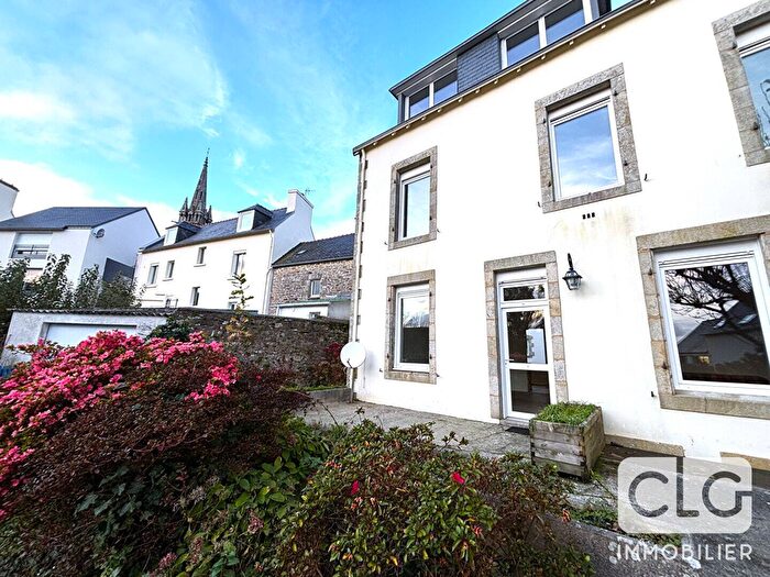 Maison à louer - Plogastel Saint Germain - 5 pièces - 4 chambres