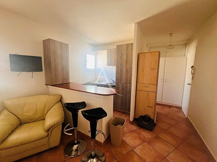 Bourgogne-Châtelet, Orléans - Appartement 1 pièce à louer