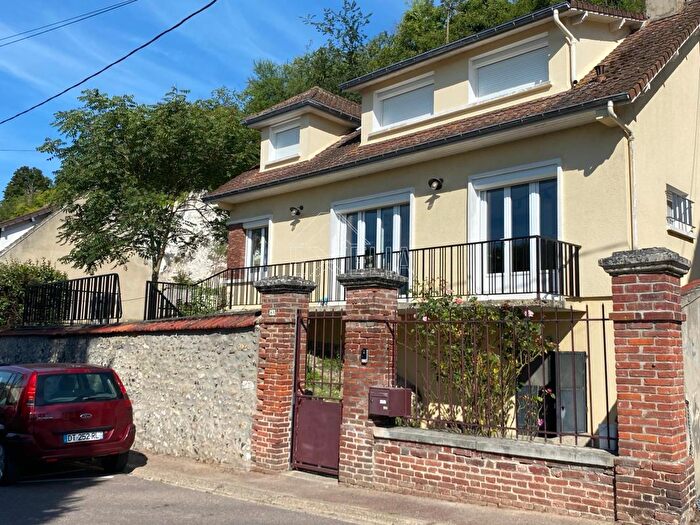 Maison 4 pièces à Mousseaux-sur-Seine, à louer