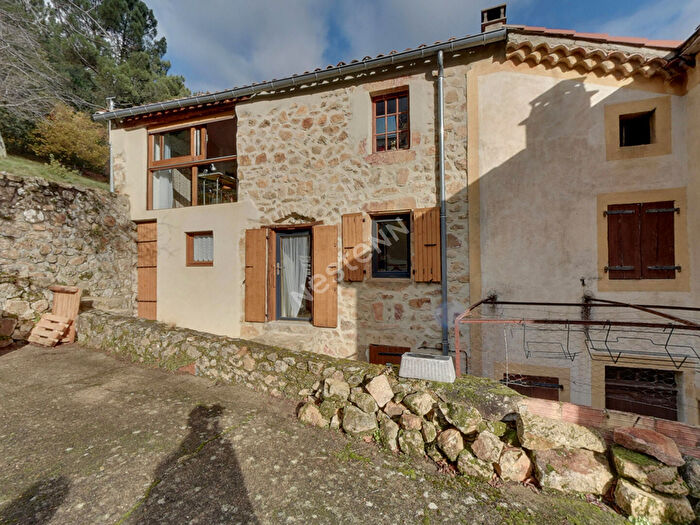 Maison 2 pièces à Saint-Michel-de-Chabrillanoux, à vendre