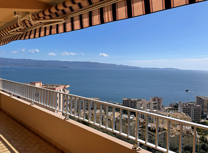 Appartement à vendre - Ajaccio, Les Sanguinaires - 4 pièces - 3 chambres