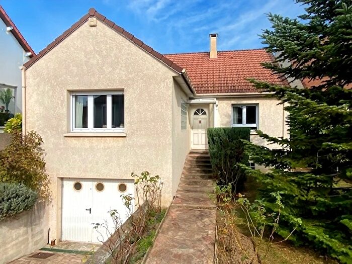 Maison à vendre - Aulnay-sous-Bois, Vieux Pays, Roserai, Bourg - 4 pièces - 2 chambres