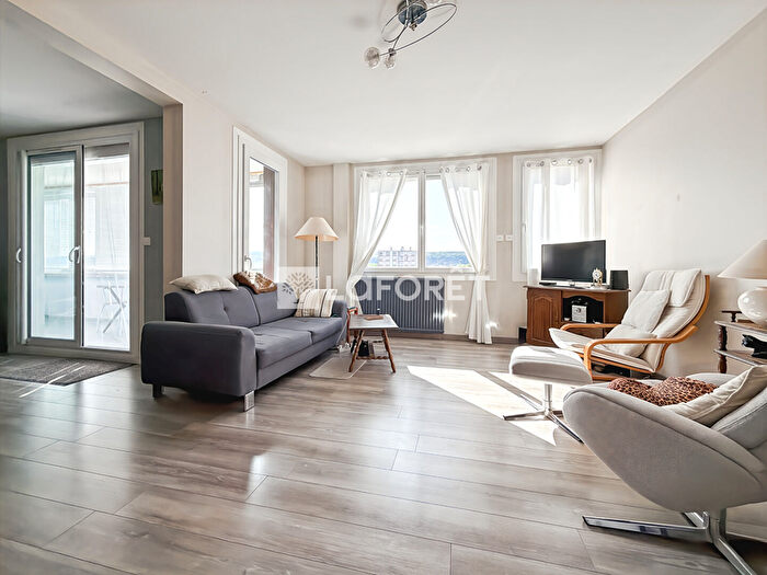 Valence, Valensolles : Appartement 5 pièces à vendre