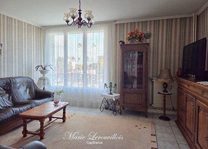 Appartement à vendre - Troyes, Chartreux - 3 pièces - 2 chambres