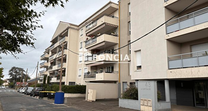 Appartement à vendre - Décines-Charpieu, Centre-ville - 2 pièces - 1 chambre
