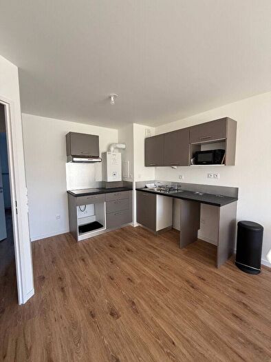 Appartement à louer - Sud Est, Cormelles le Royal - 3 pièces - 2 chambres