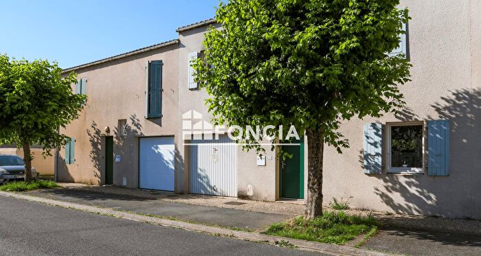 Maison 4 pièces à Échillais, à vendre