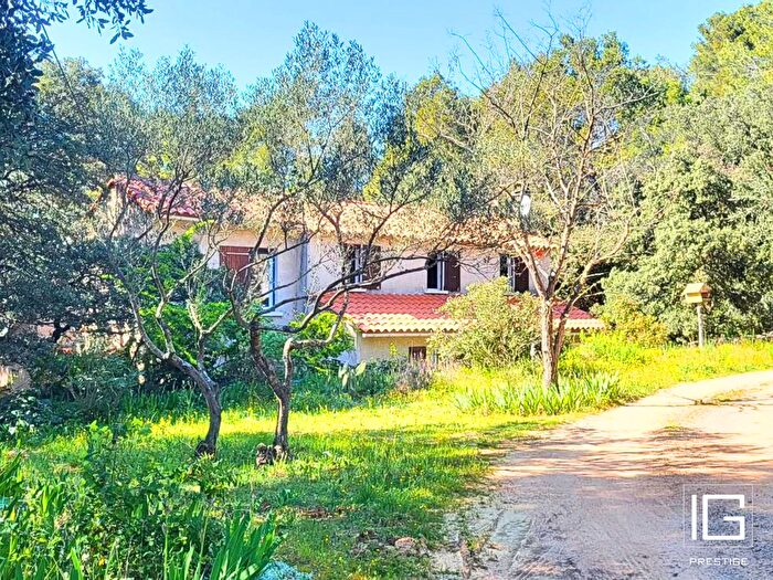 Maison à vendre - Entrecasteaux - 4 pièces - 3 chambres