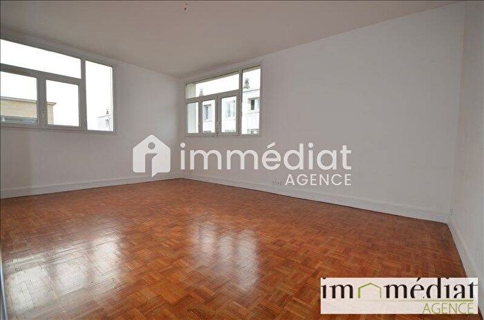 Plateau-Mont Valérien, Rueil-Malmaison : Appartement 3 pièces à louer