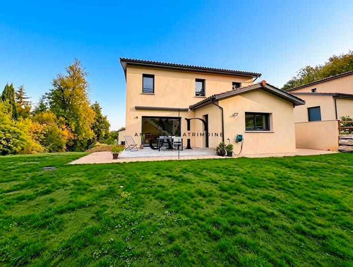 Les-Collines, Vienne : Maison 5 pièces à louer