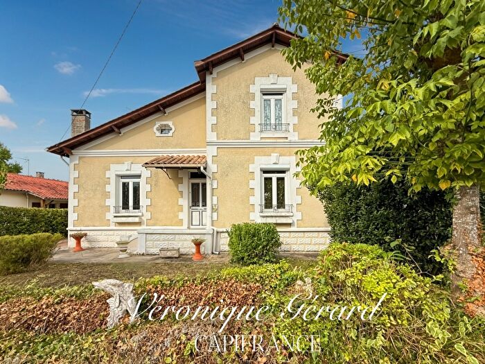 Maison à vendre - Coutras - 5 pièces - 3 chambres