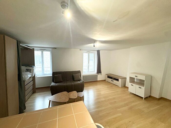 Appartement à louer - Oiselet la Grive, Bourgoin-Jallieu - 1 pièce