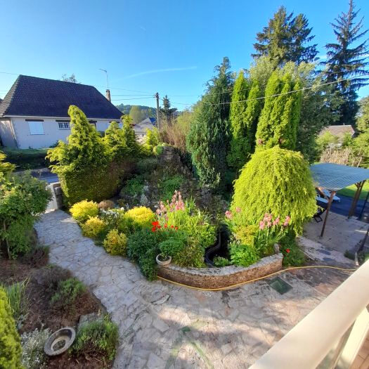 Maison à vendre - Ussel - 9 pièces - 5 chambres