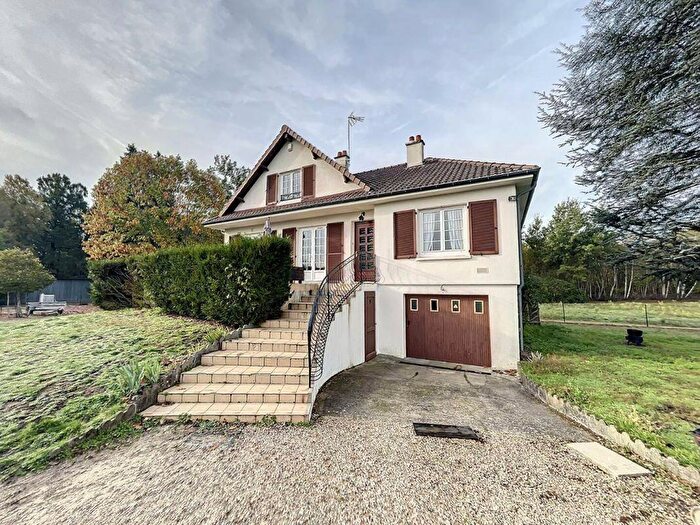 Maison à louer - Pruniers-en-Sologne - 6 pièces - 4 chambres