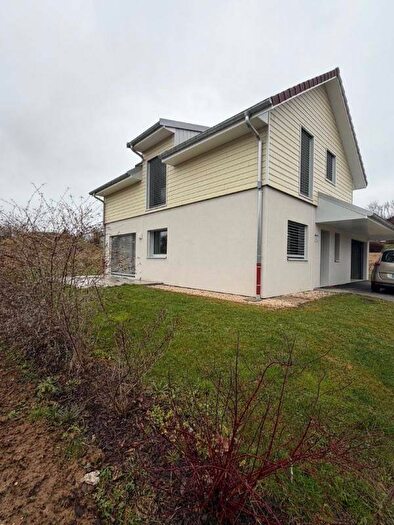 Maison à louer - Ouhans - 5 pièces - 4 chambres