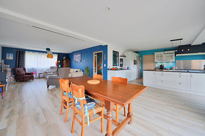 Maison 6 pièces à Bachy, à vendre