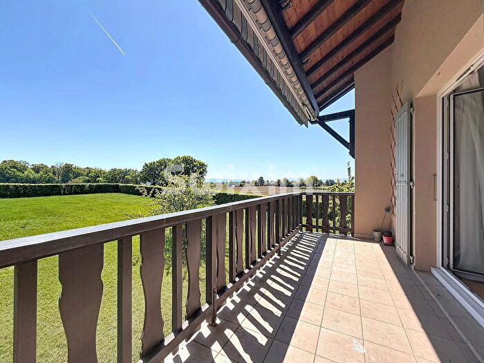 Appartement 4 pièces à vendre à Prévessin-Moëns