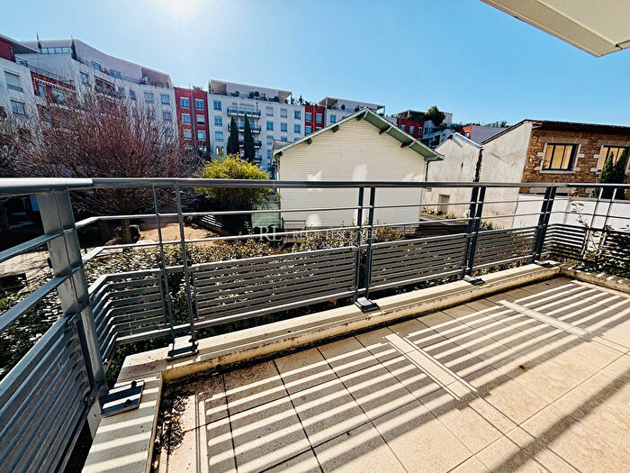 Appartement à vendre - Lyon e , Champvert, Gorge de Loup - 3 pièces - 2 chambres