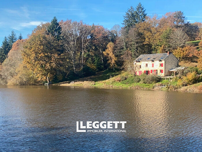 Maison à vendre - Saint-Dizier-Leyrenne - 14 pièces - 5 chambres