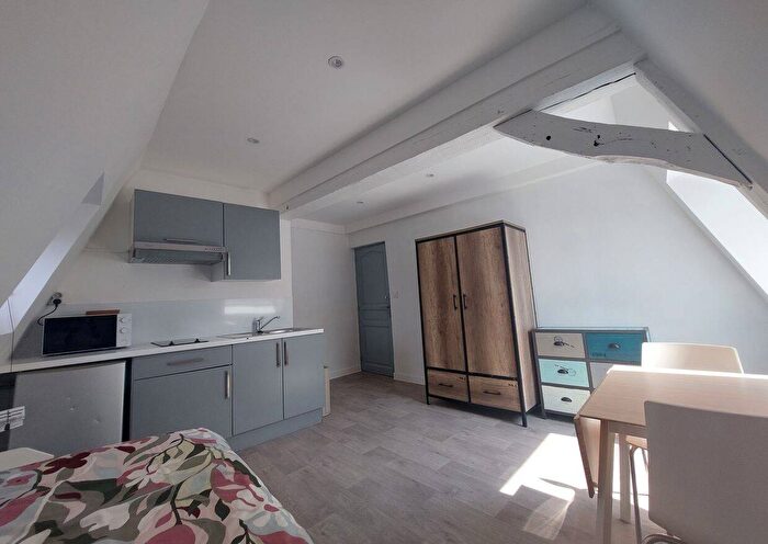 Appartement à louer - Saint Michel-Tertiales-Le Rôleur, Valenciennes - 1 pièce