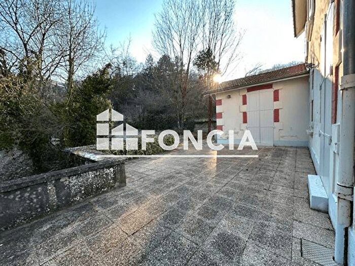 Maison à louer - Bresson - 5 pièces - 4 chambres