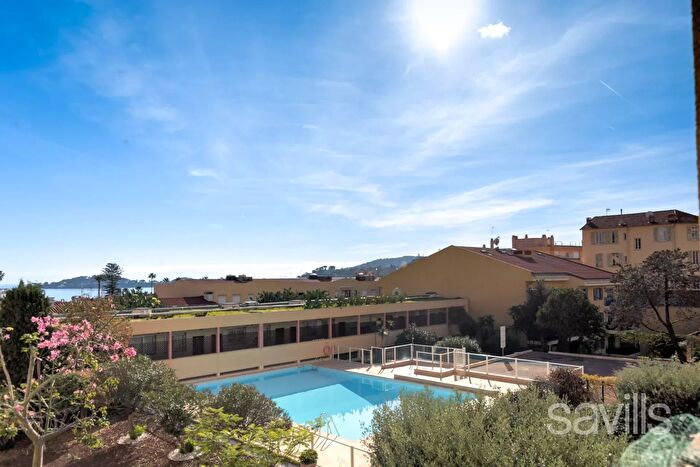 Appartement à vendre - Beaulieu-sur-Mer - 3 pièces - 2 chambres