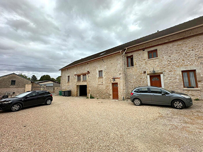 Appartement 4 pièces à louer - Lattainville